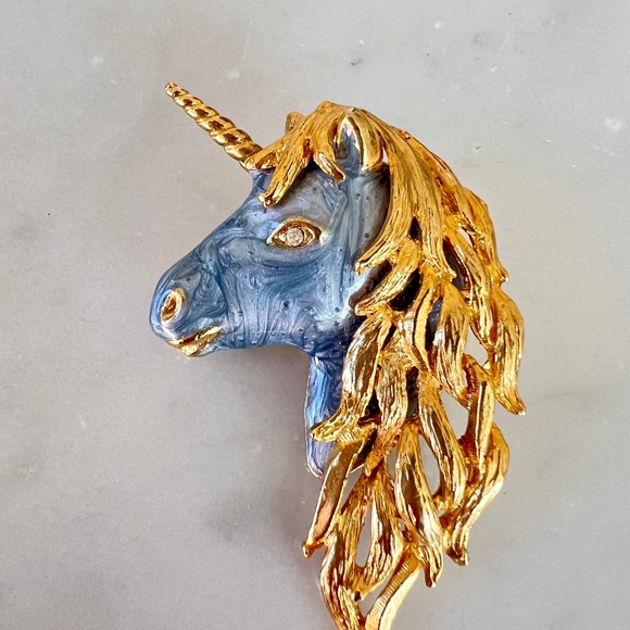 Vintage Jewelry Vintage Unicorn Head Rhinestone Enamel Gold Tone